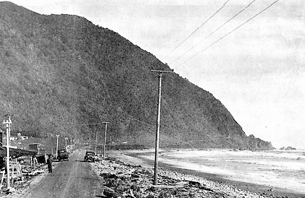 When the road ran along the beach, Barrytown 1936. | West Coast New ...