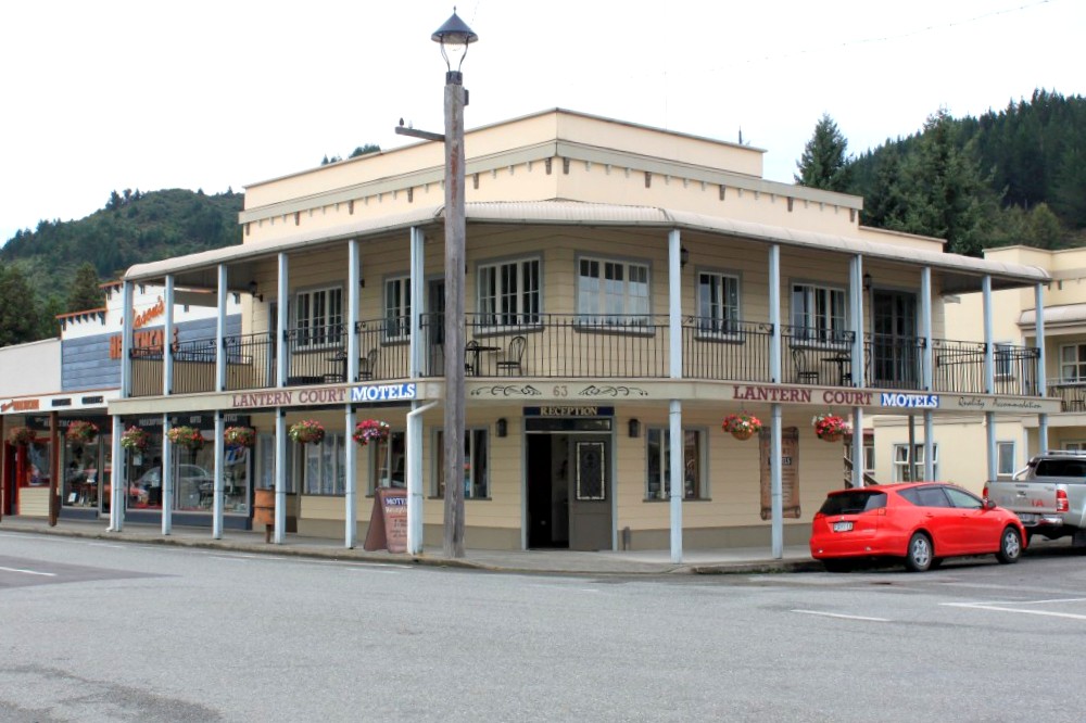 Lantern Court Motels, Reefton. | West Coast New Zealand History