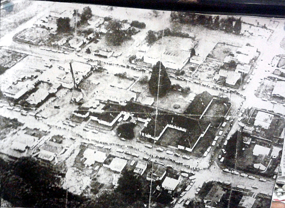 Reefton citizens formed a human chain around the Hospital to stop it's ...