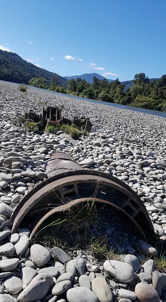 Inangahua dredge *PHOTO ALBUM* | West Coast New Zealand History